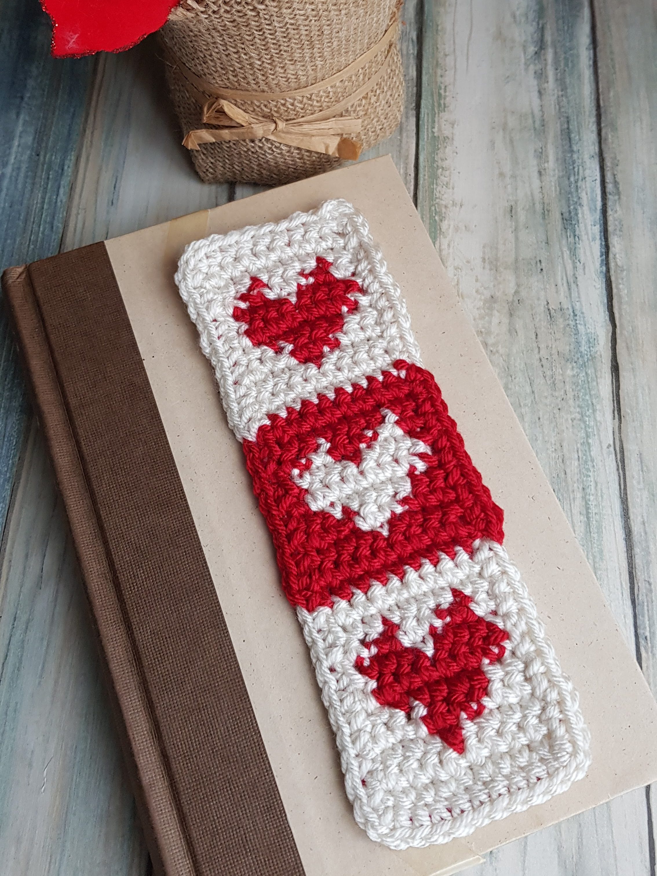 Heart Bookmark – Free Crochet Pattern – Jack's Yarn Crochet Designs